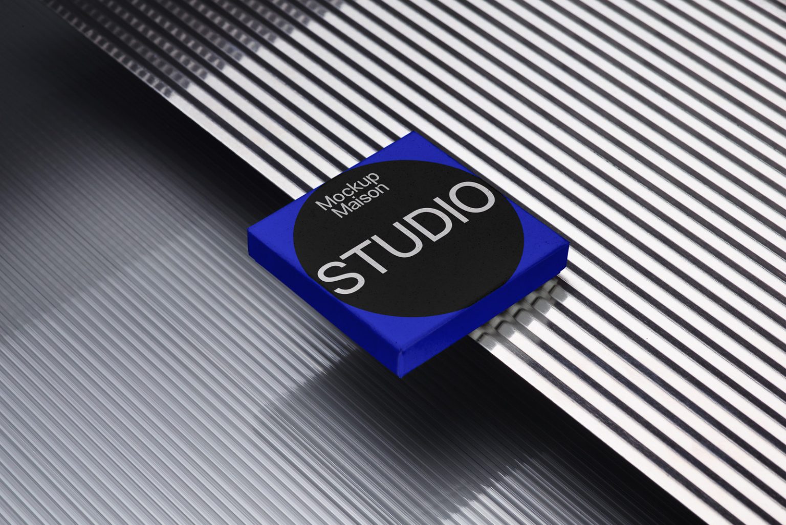 Box PG MTL 04, Mockup | Supply.Family