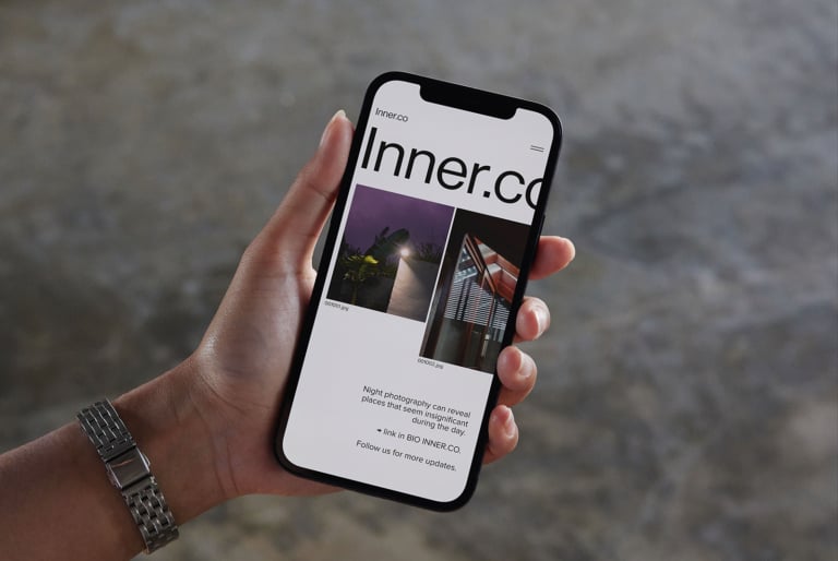 Home Mockups Tech iPhone Mockup 07